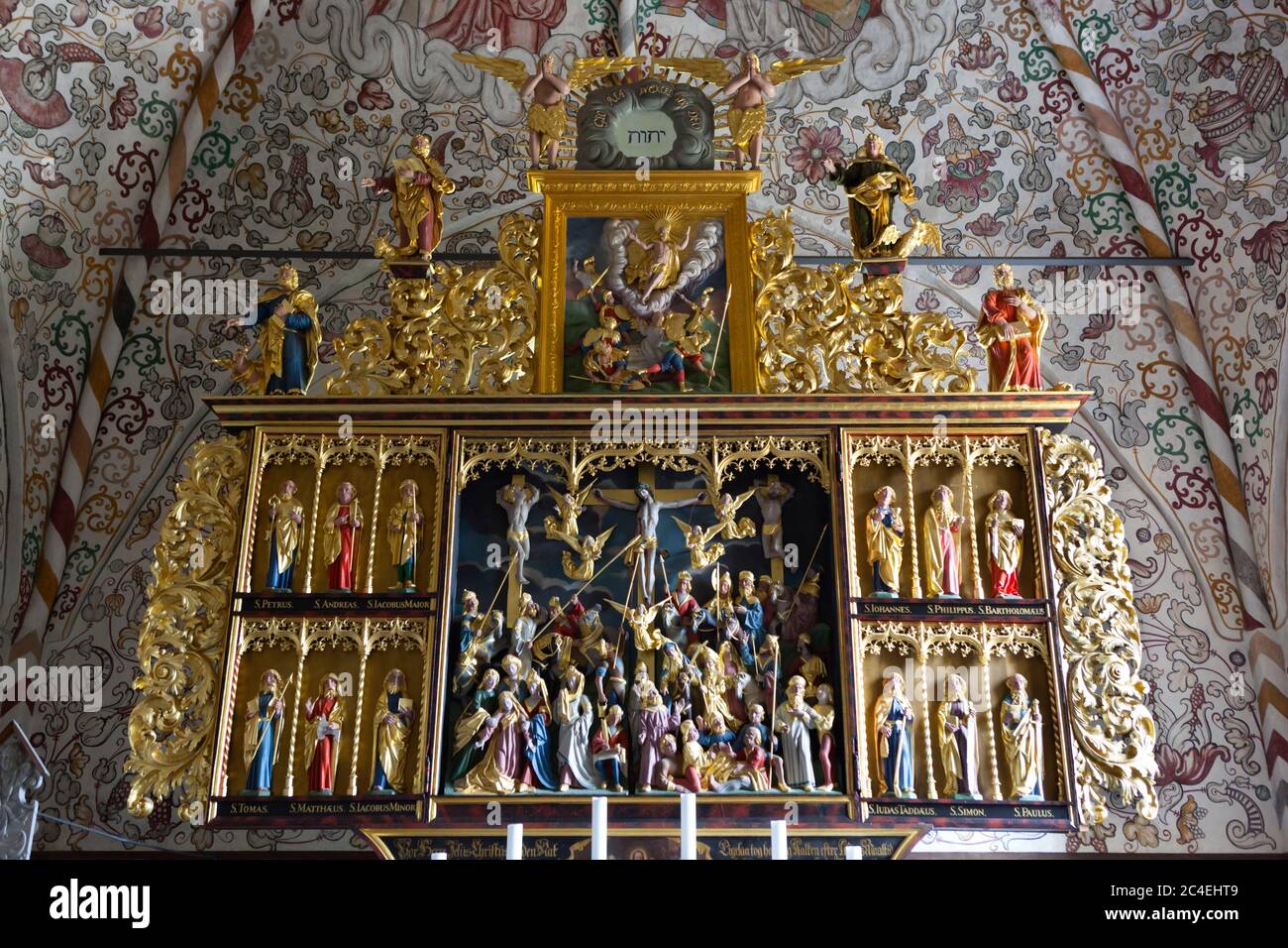Gilt altar hi-res stock photography and images - Alamy