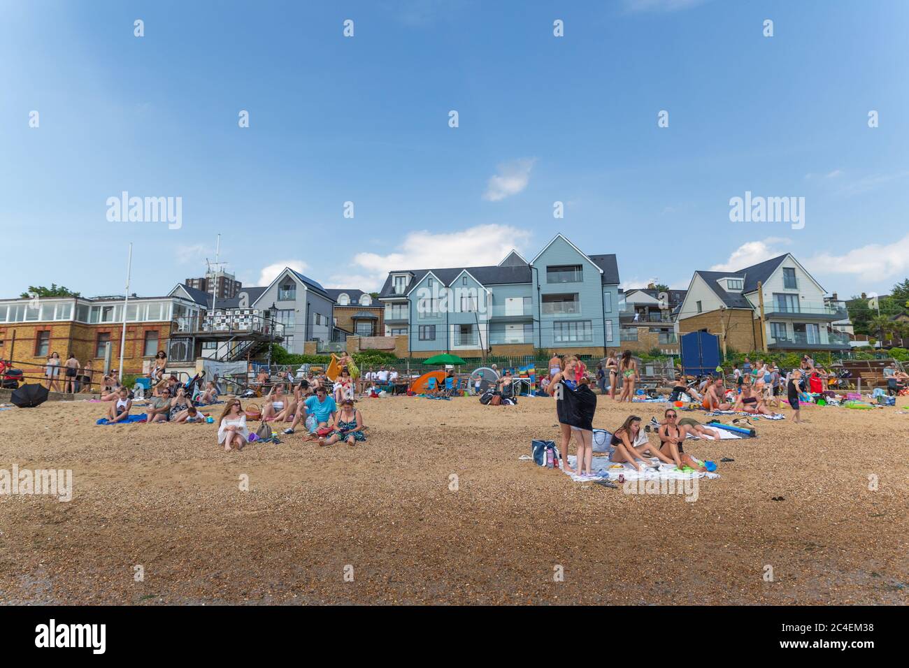 Leigh on sea beach hi-res stock photography and images - Alamy
