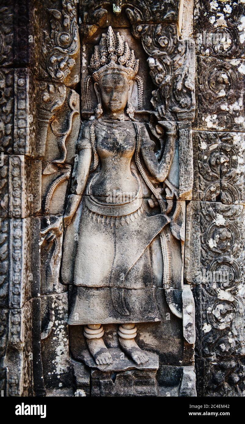 Wall carving detail of bayon temple, Angkor wat, Siem Reap, cambodia ...