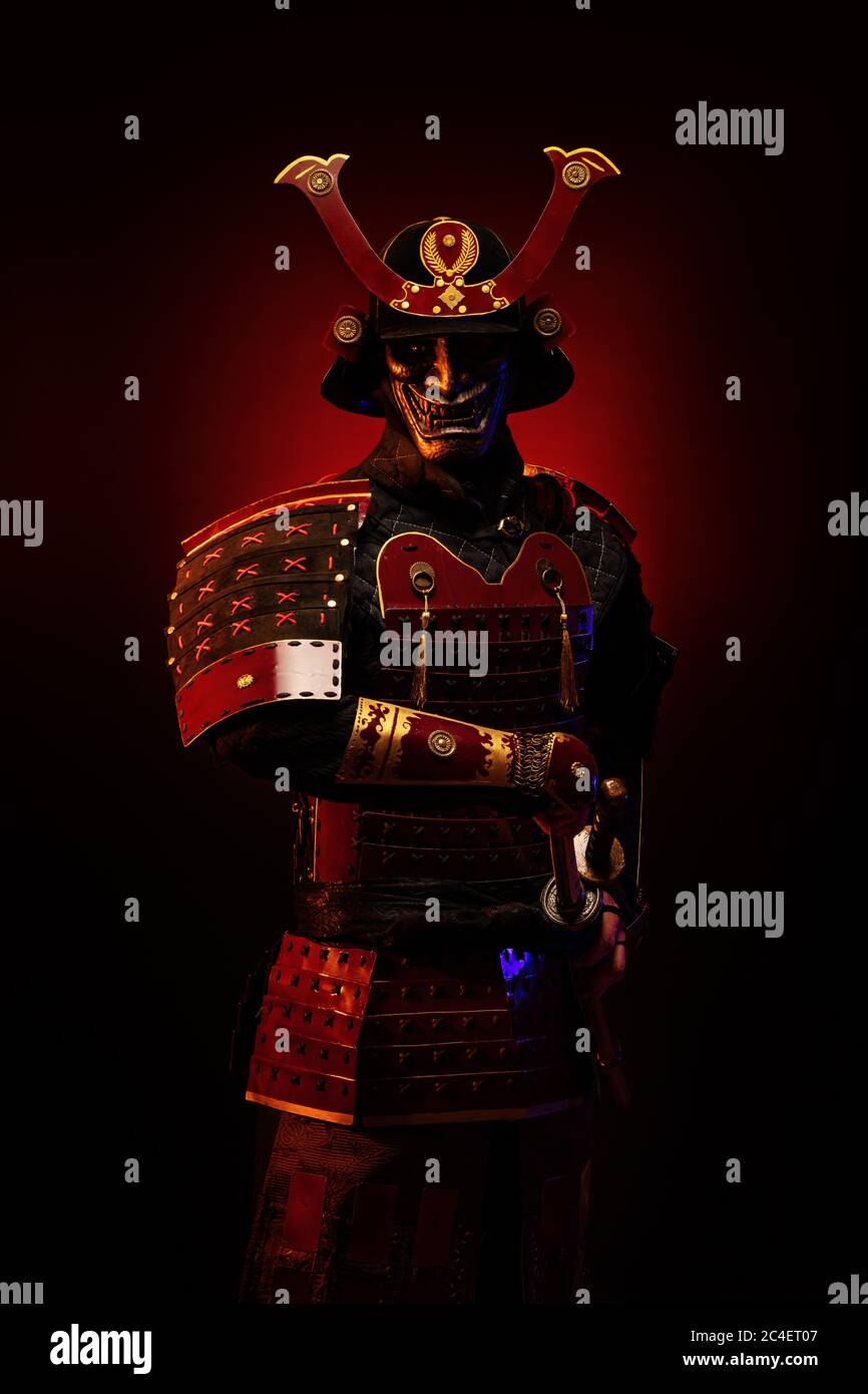Portrait of a samurai in red armor Stock Photo - Alamy