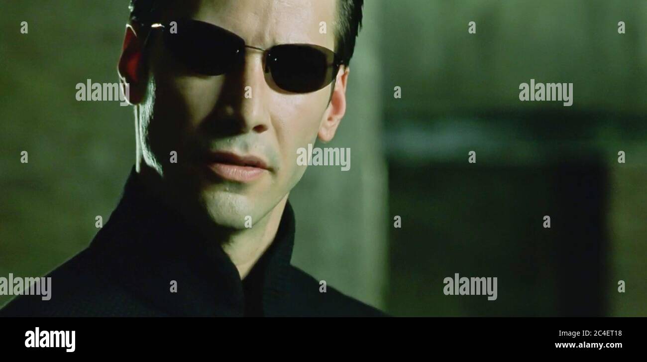 USA. Keanu Reeves in a scene from the ©Warner Bros film : The Matrix ...