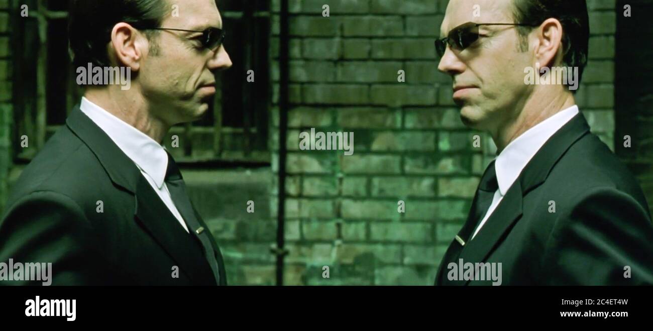 USA. Hugo Weaving in a scene from the ©Warner Bros film : The Matrix ...