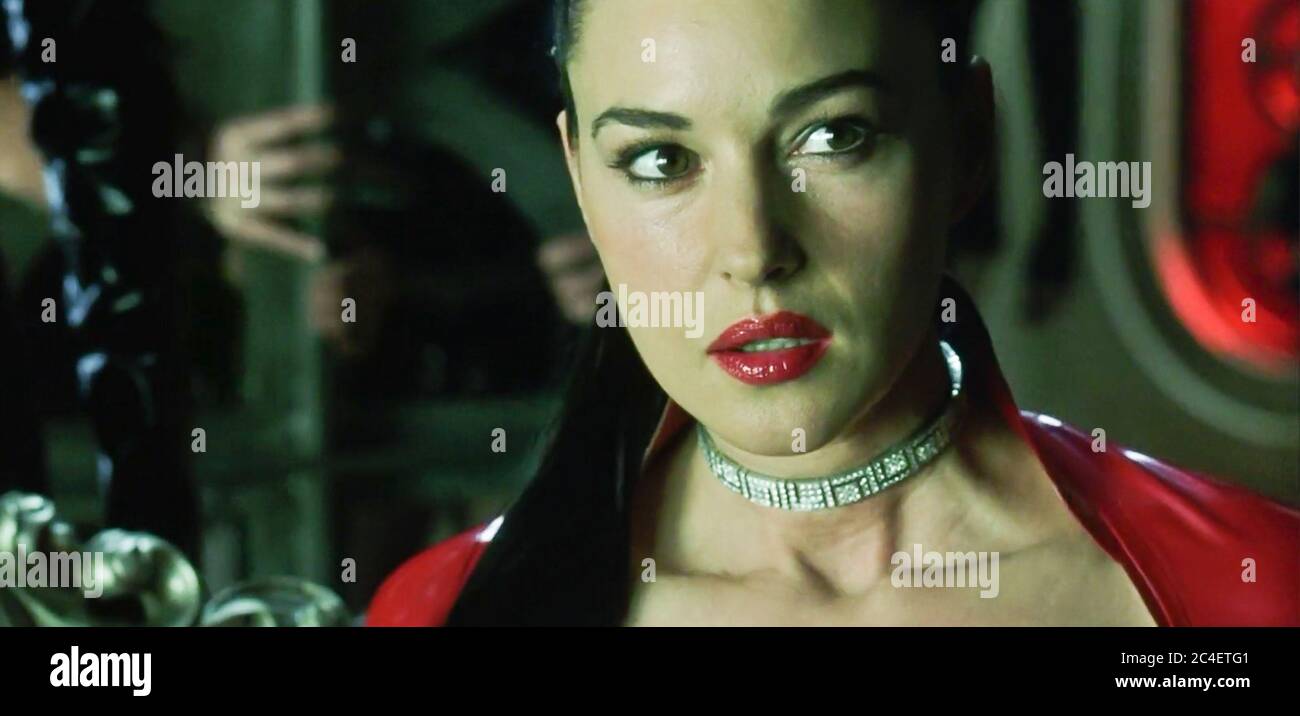 USA. Monica Bellucci in a scene from the ©Warner Bros film : The Matrix ...