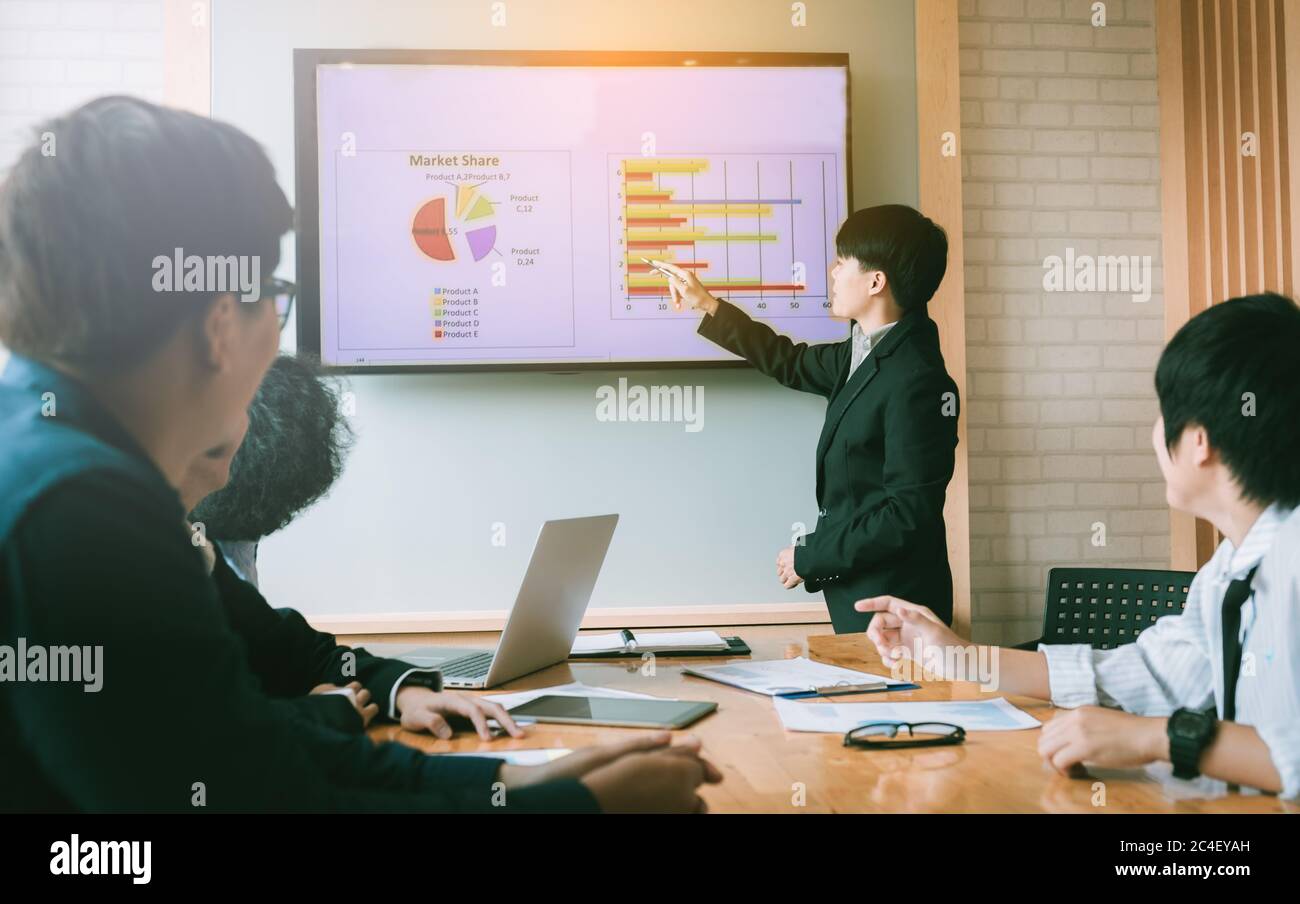 Data distribution presentation hi-res stock photography and images - Alamy