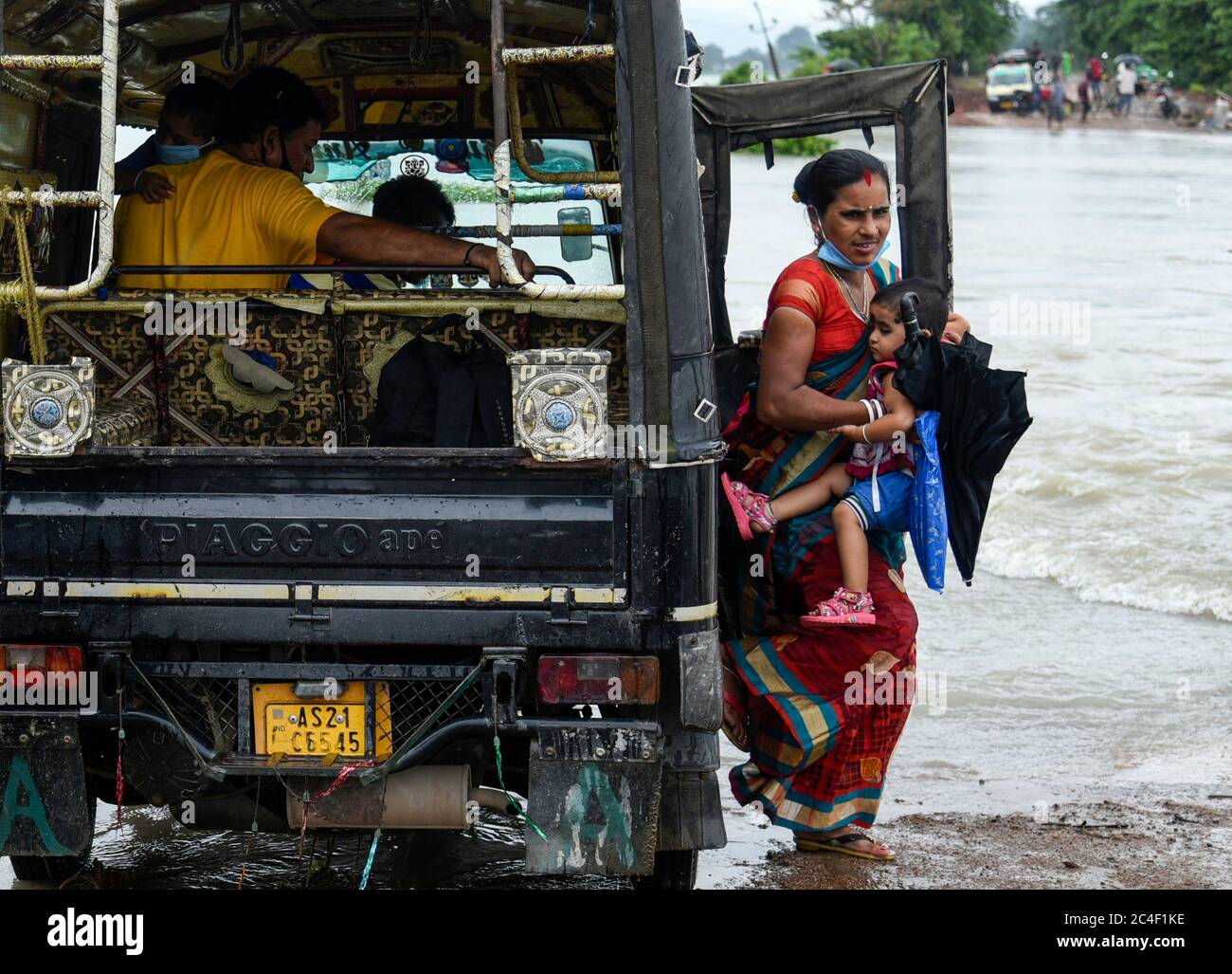 Street transportation walk wire hi-res stock photography and images - Alamy