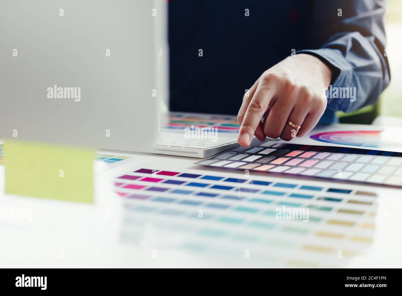 Computer graphic palette hi-res stock photography and images - Alamy