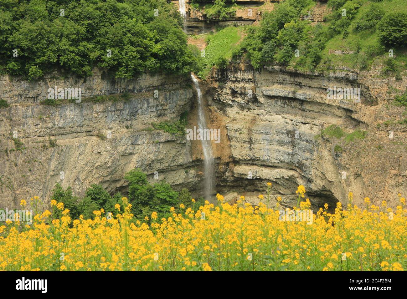 Yellow waterfall hi-res stock photography and images - Alamy
