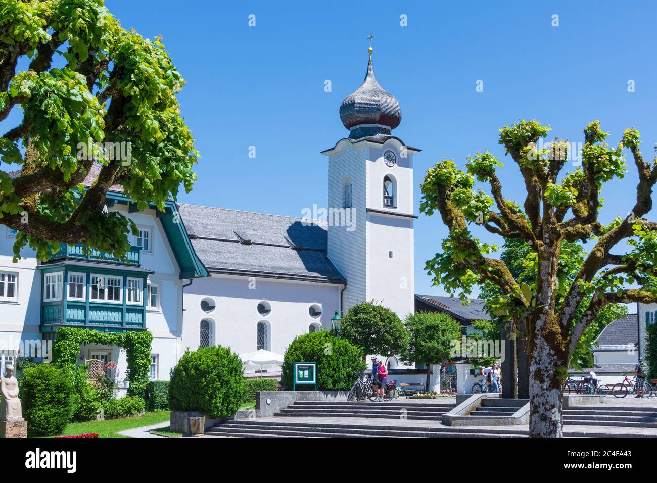 Strobl church hi-res stock photography and images - Alamy