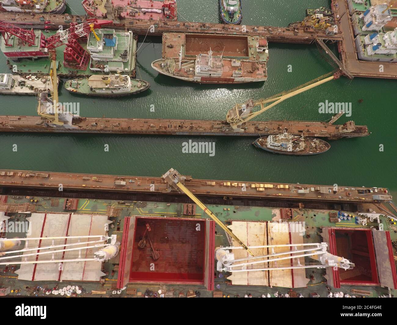 repair vessels hull (ship, tanker) in shipyard Stock Photo - Alamy