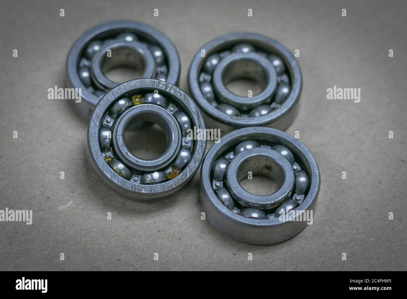 used and new Metal bearings Stock Photo - Alamy