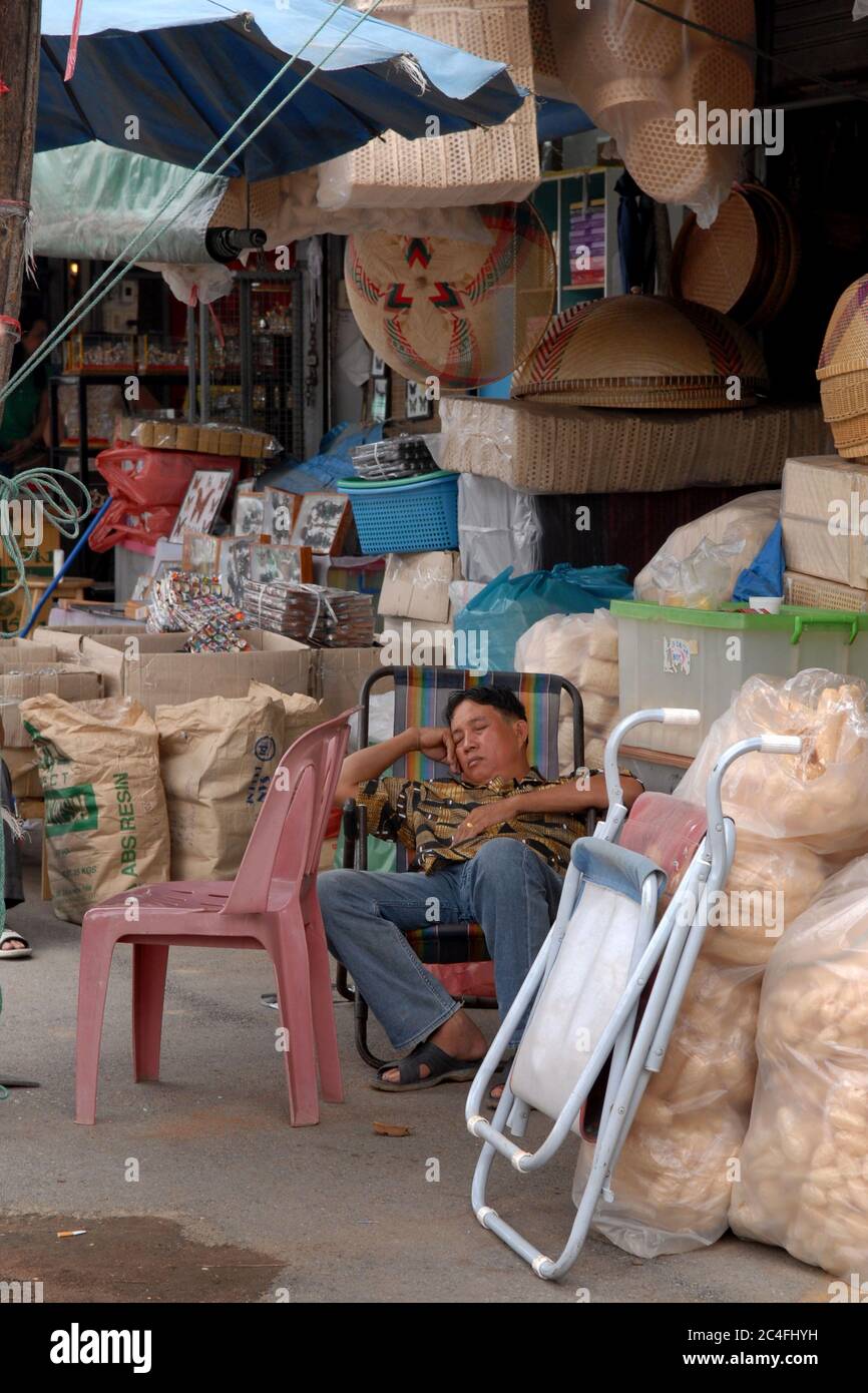 Panduka de silva hi-res stock photography and images - Alamy