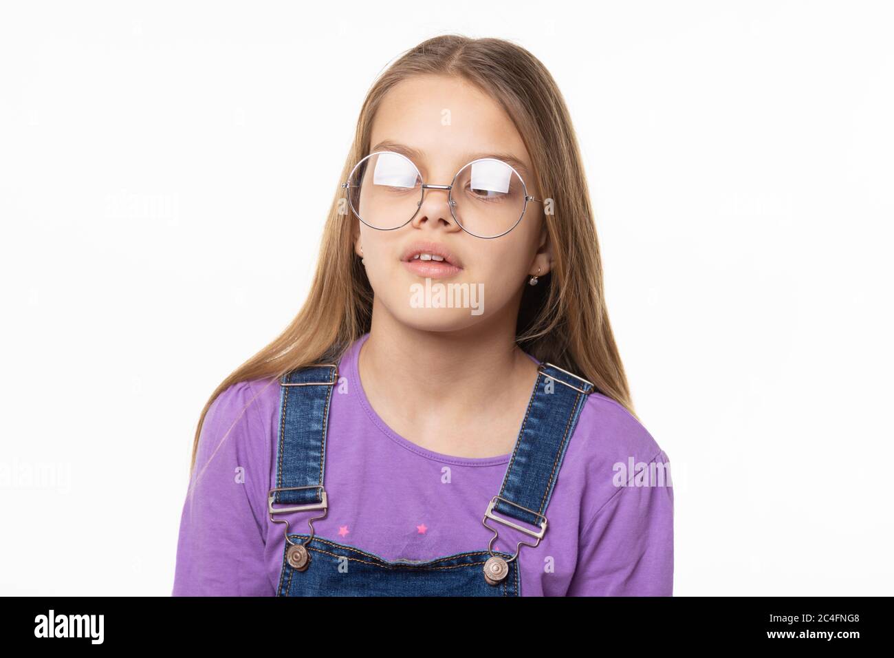 Child eyes glare hi-res stock photography and images - Alamy