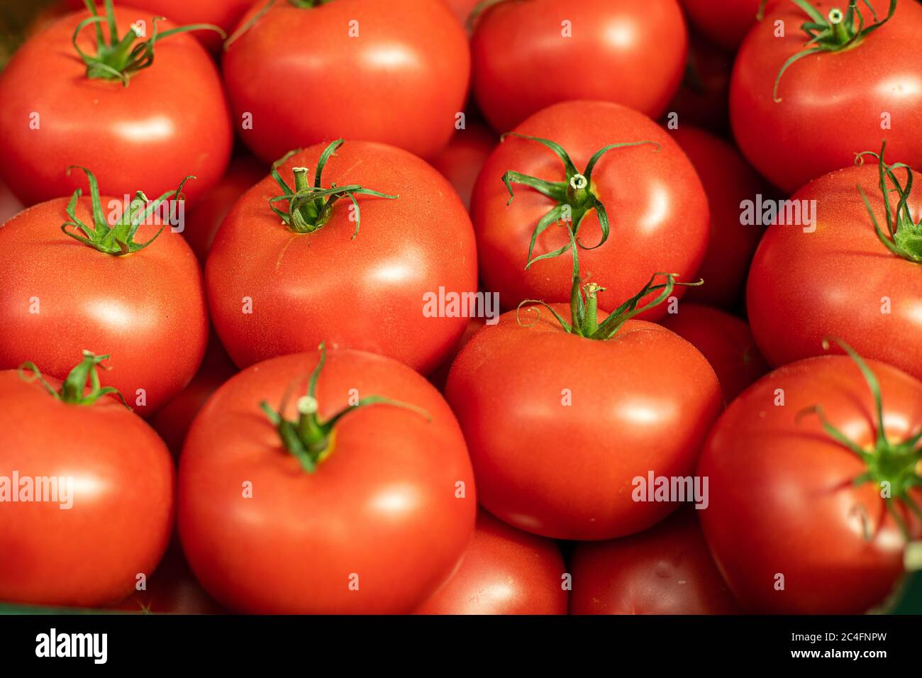 Pyramid of tomatoes hi-res stock photography and images - Alamy