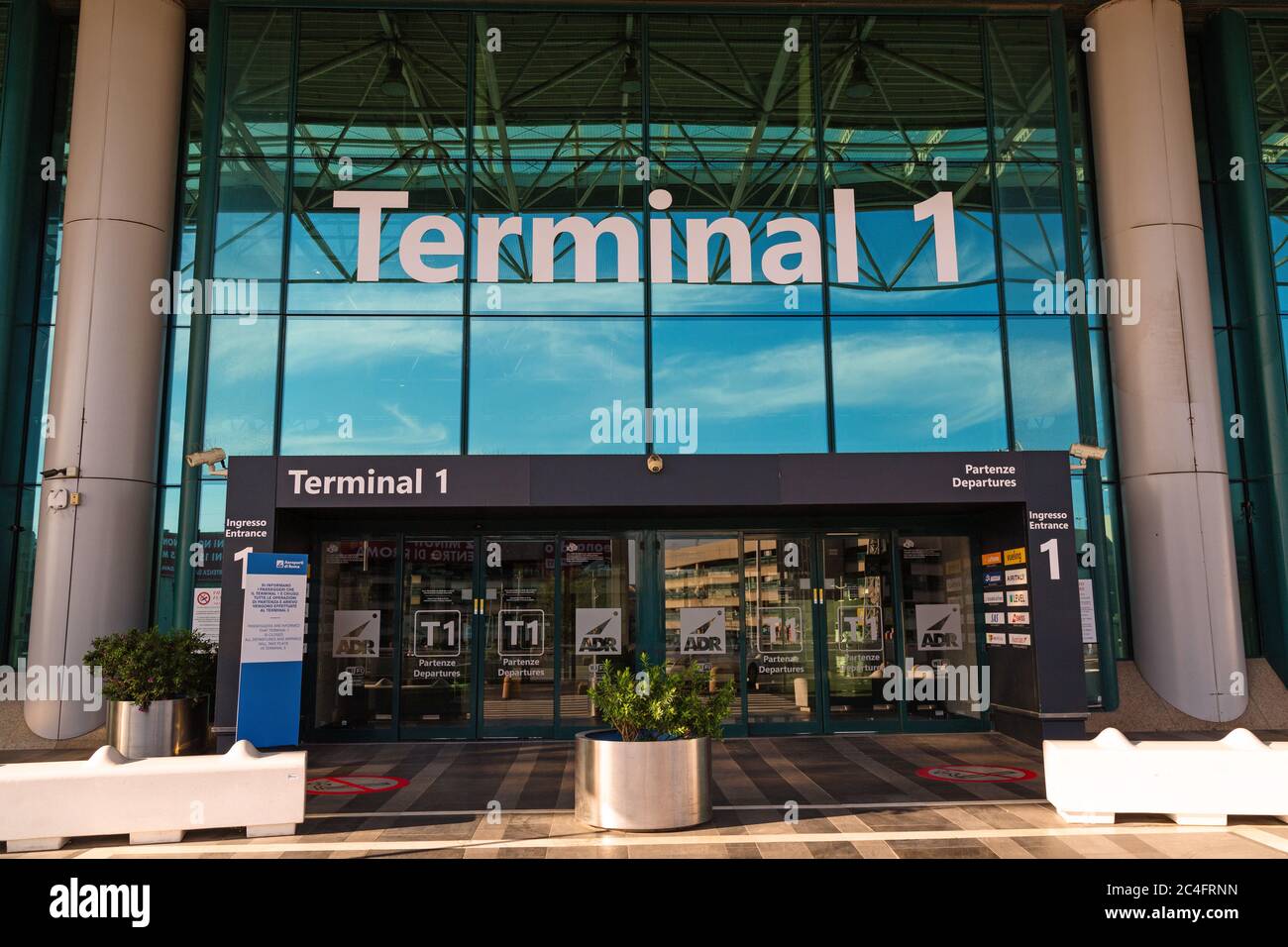 Rome airport terminal 1 hi-res stock photography and images - Alamy