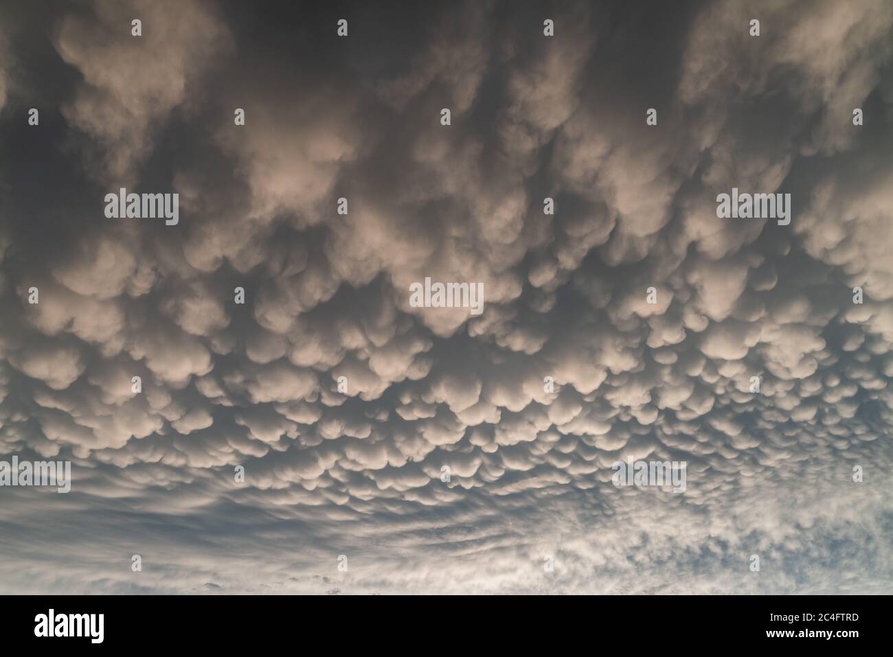Dramatic floating clouds hi-res stock photography and images - Alamy