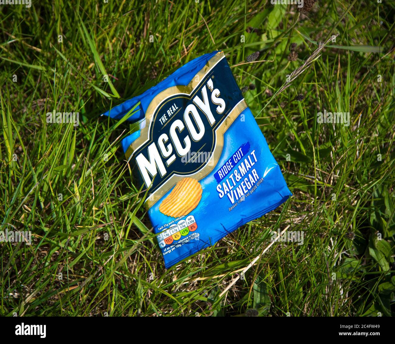Crisp packet hi-res stock photography and images - Alamy