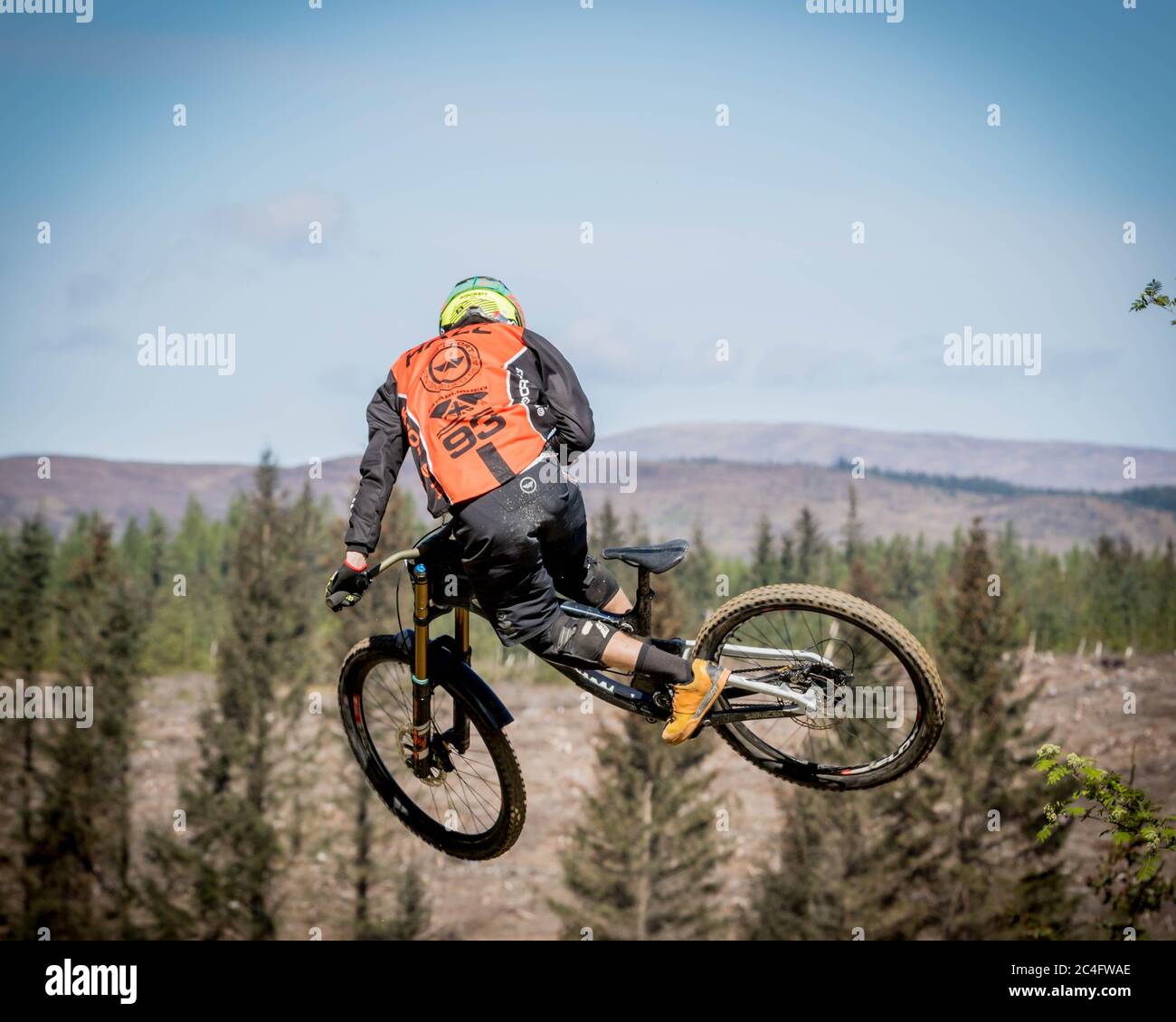 Downhill mountain bike hi-res stock photography and images - Alamy