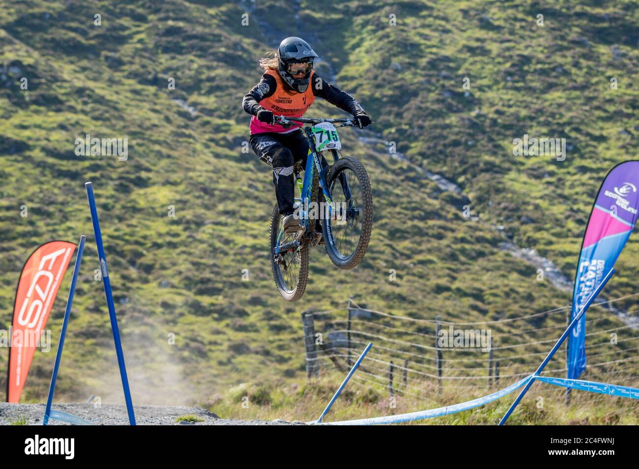 Phoebe Gale, Downhill Mountain Bike Racing, Scotland Stock Photo - Alamy