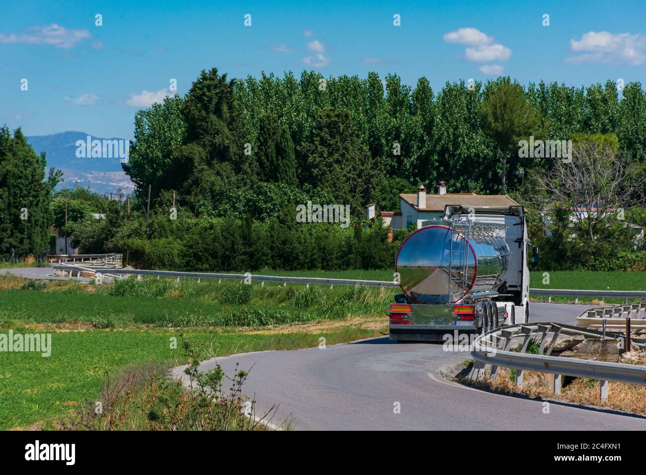 Isothermal tank truck for the transport of food liquids Stock Photo - Alamy