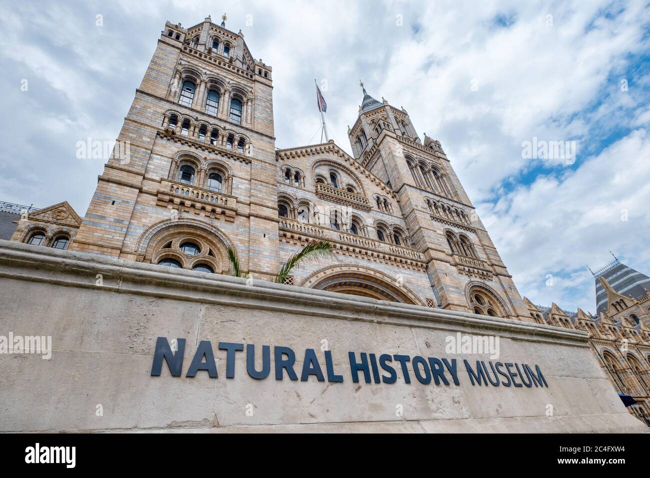 The Natural History Museum in London - Exterior image of the building ...
