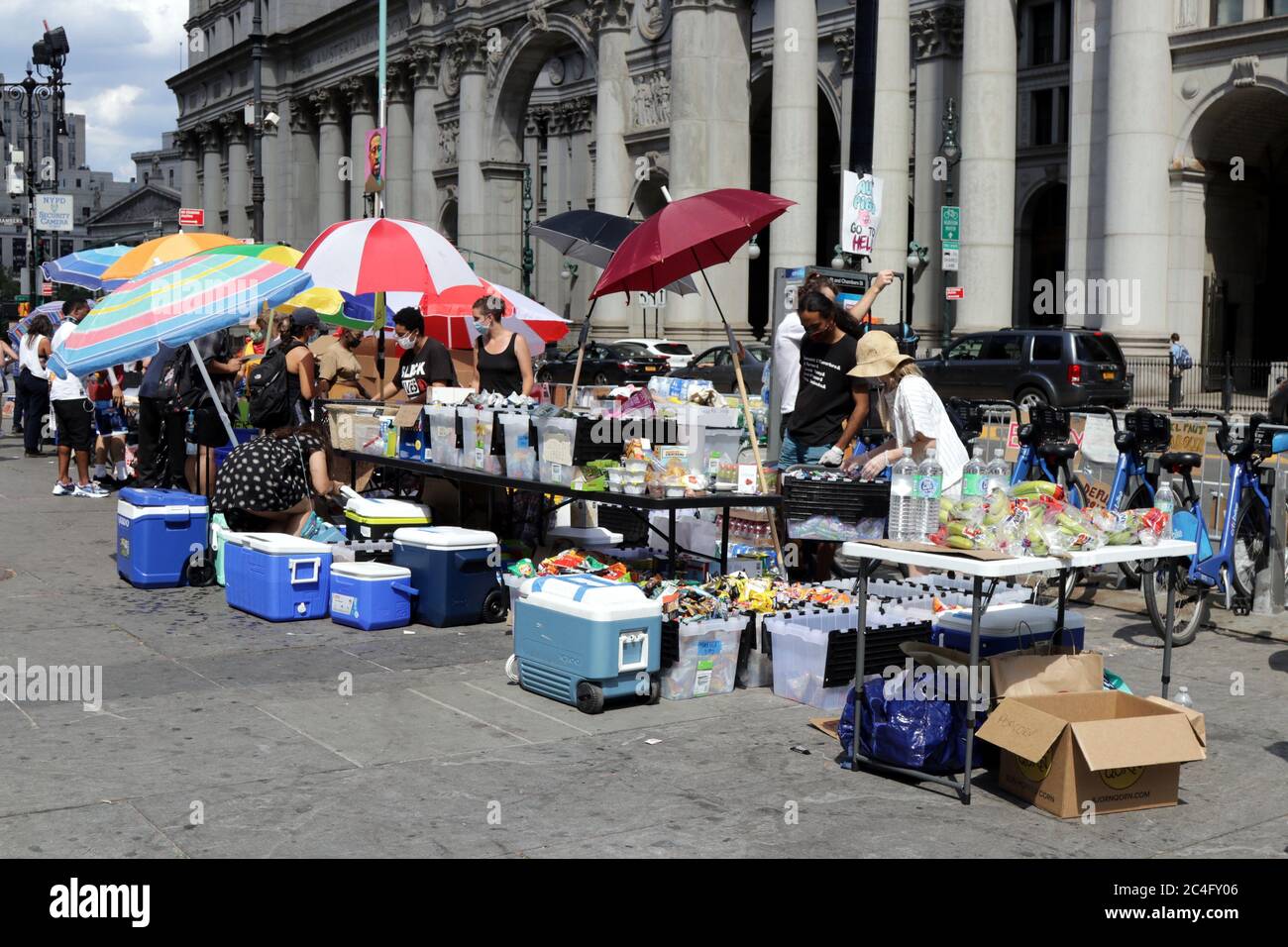 City hall autonomous zone hi-res stock photography and images - Alamy