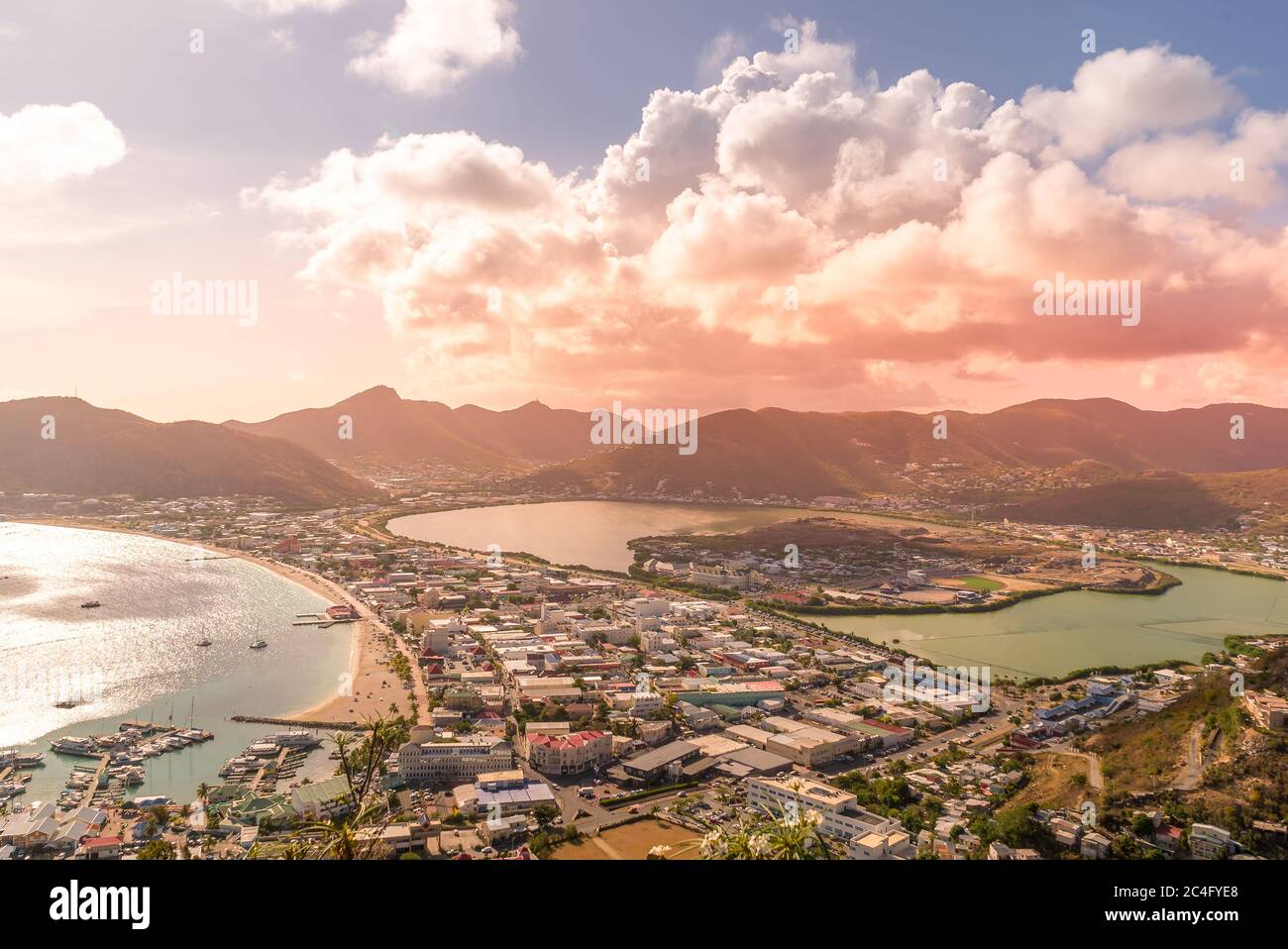 Philipsburg st maarten salt pond hi-res stock photography and images ...