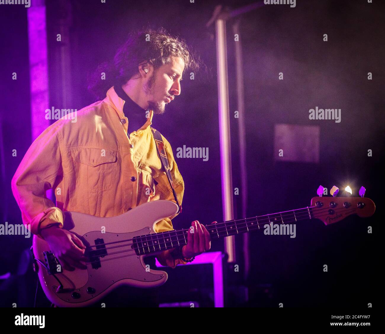 Lights switch on hi-res stock photography and images - Alamy