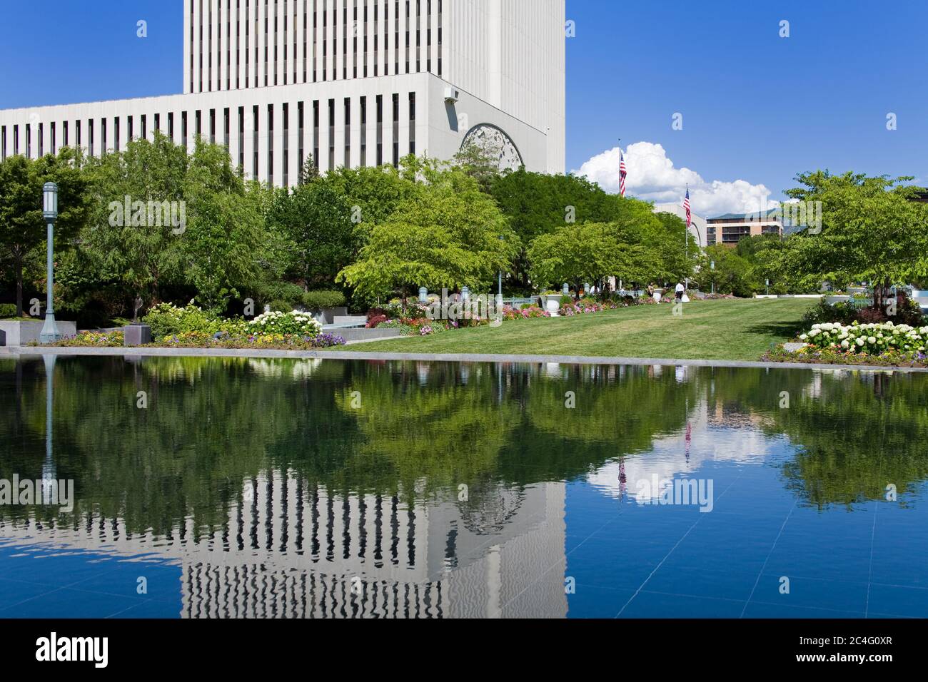The Church Office Building & reflecting pool at Temple Square, Salt ...