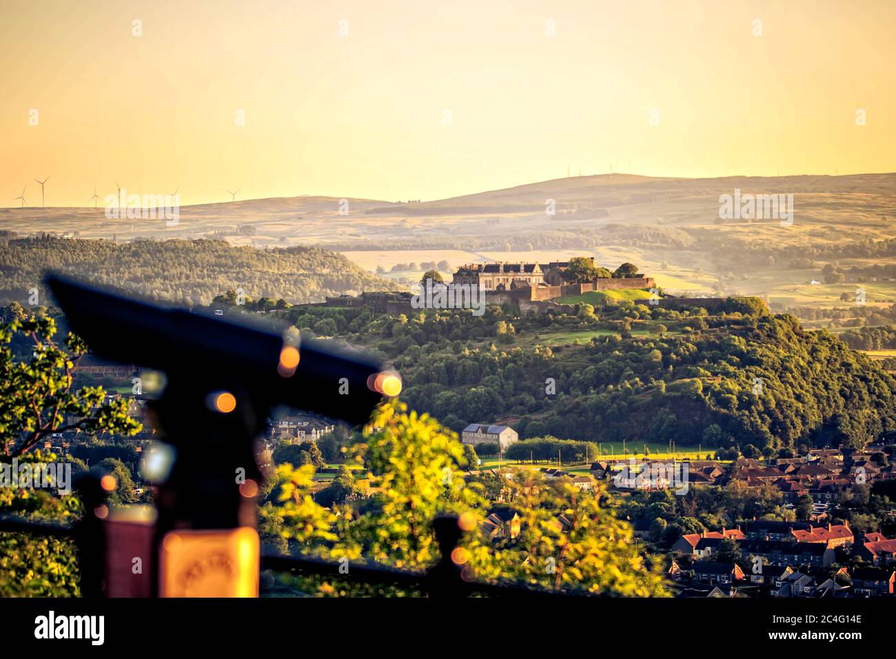 National wallace monument landscape hi-res stock photography and images ...