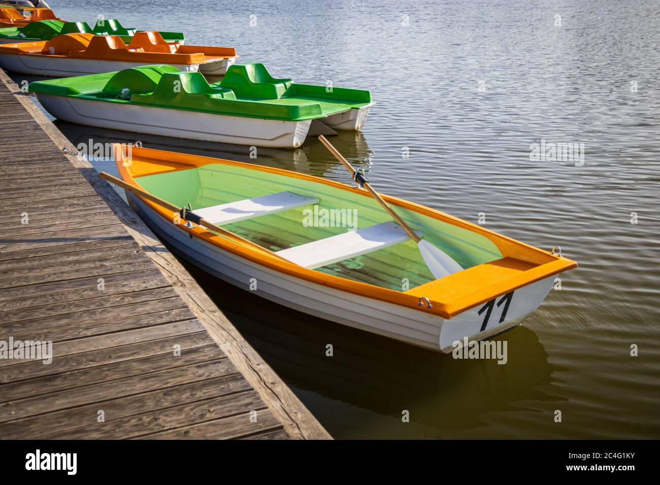 Boats in a pond hi-res stock photography and images - Alamy