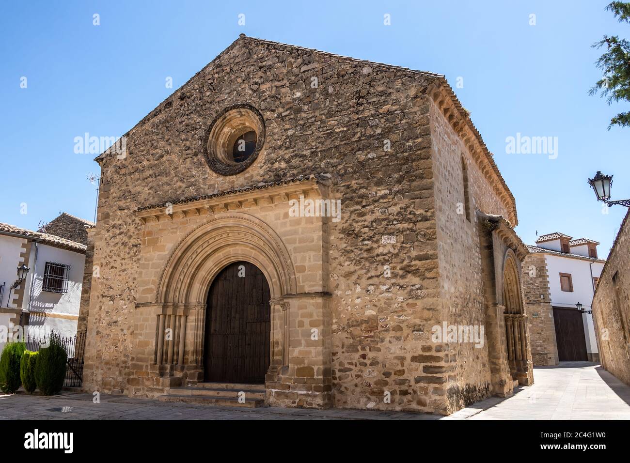 Iglesia romanica santa cruz hi-res stock photography and images - Alamy