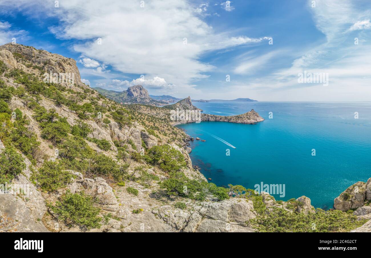 Beautiful seascape, panorama of cape Kapchik to the Galitsin Trail and ...