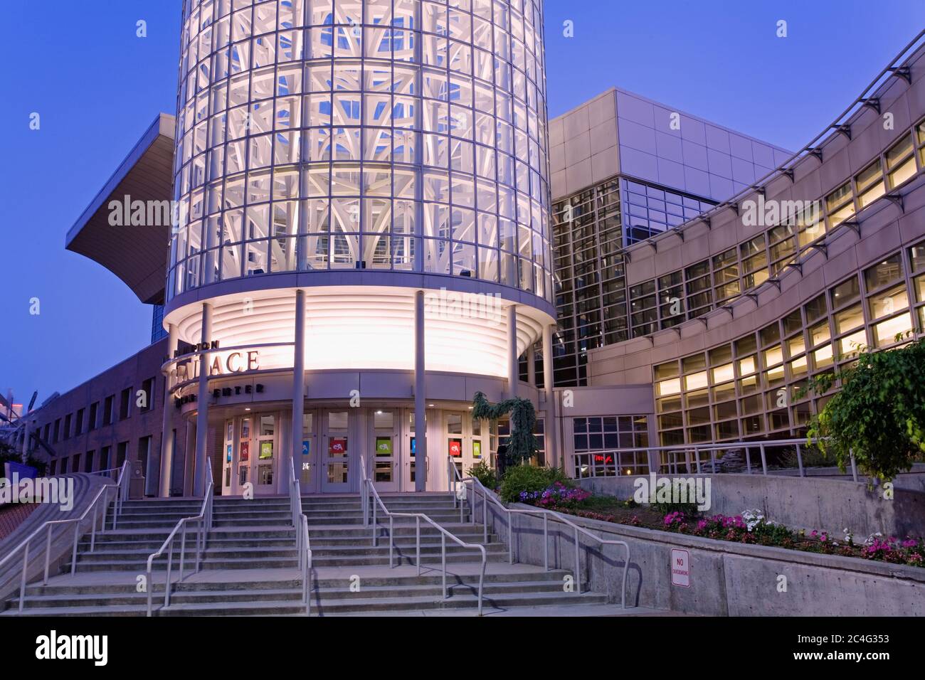 The salt palace convention center hi-res stock photography and images ...