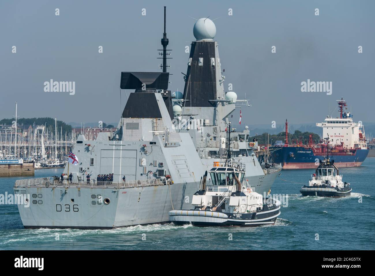 Hms defender d36 hi-res stock photography and images - Alamy