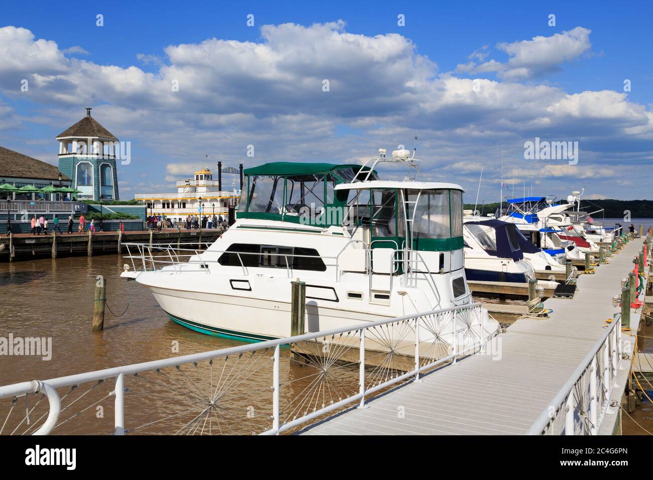 Riverfront Marina, Alexandria, Virginia, USA Stock Photo - Alamy