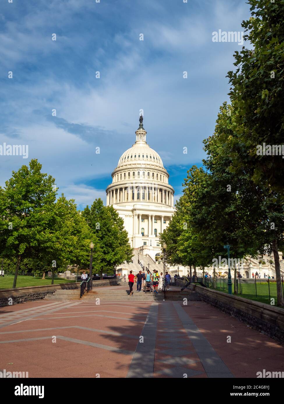Capitol building crowd history hi-res stock photography and images - Alamy