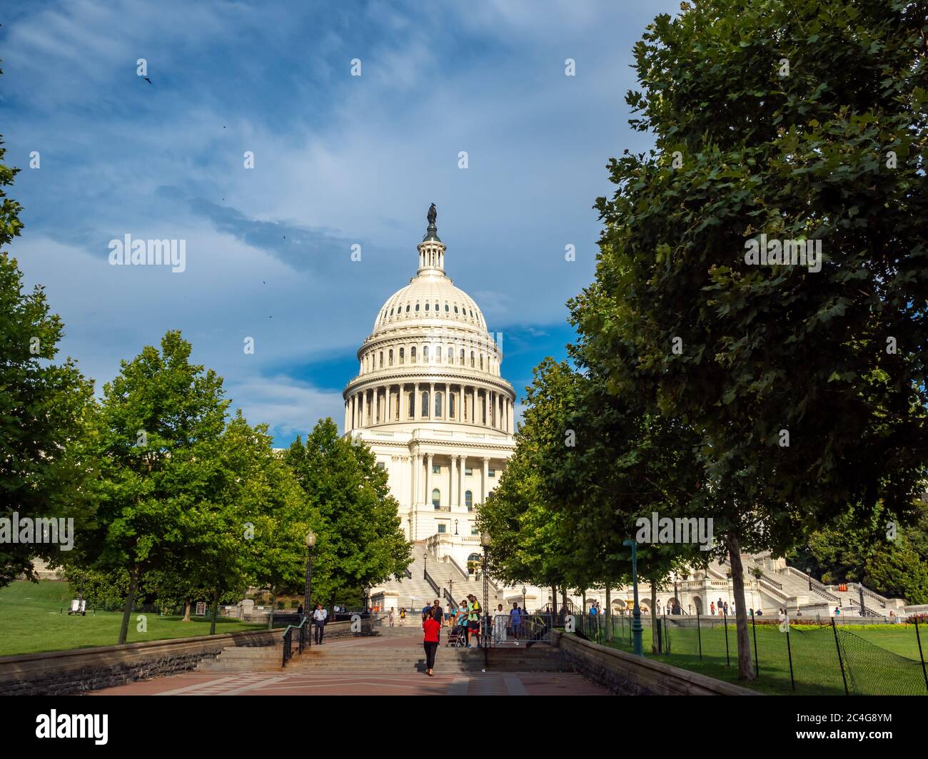 Us capitol tourists hi-res stock photography and images - Alamy