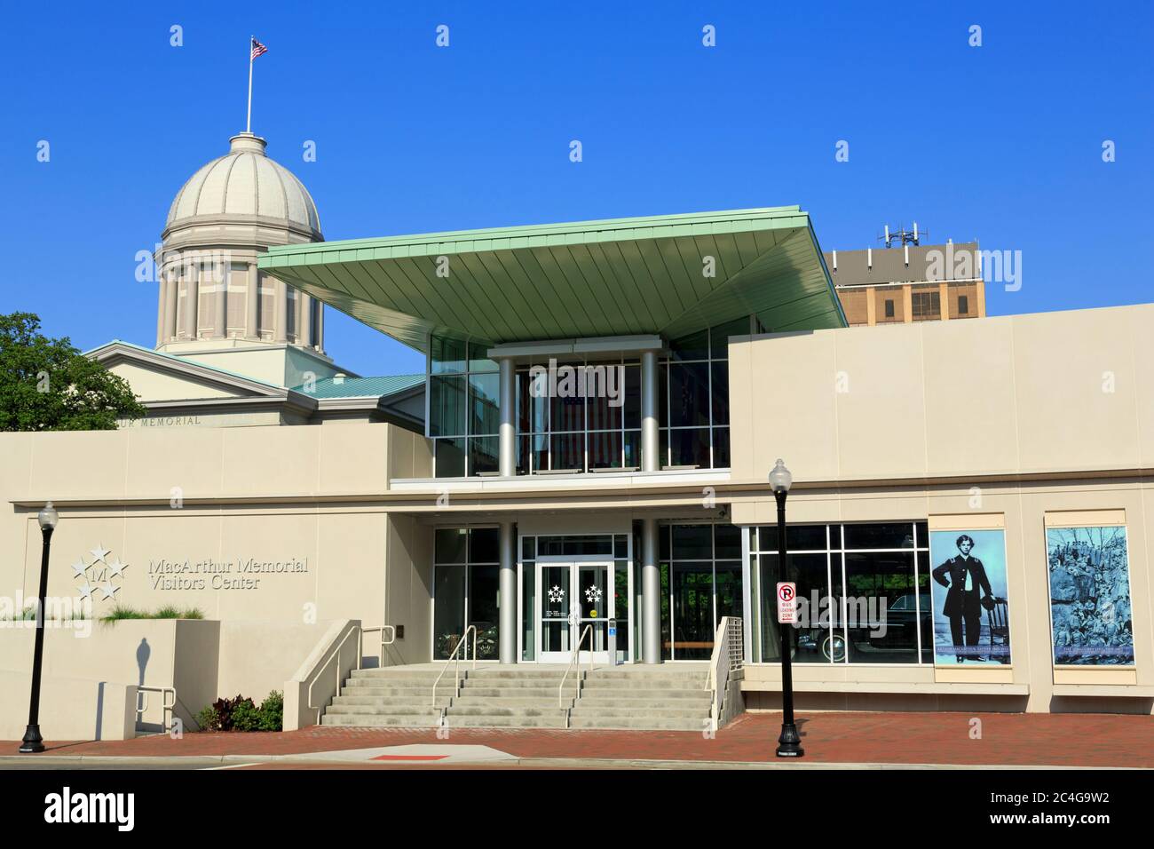 Macarthur memorial, norfolk hi-res stock photography and images - Alamy