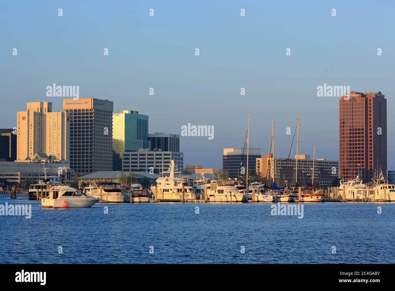 Norfolk virginia skyline hi-res stock photography and images - Alamy