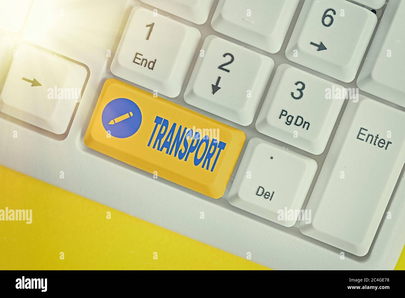 Car with empty boat trailer hi-res stock photography and images - Alamy