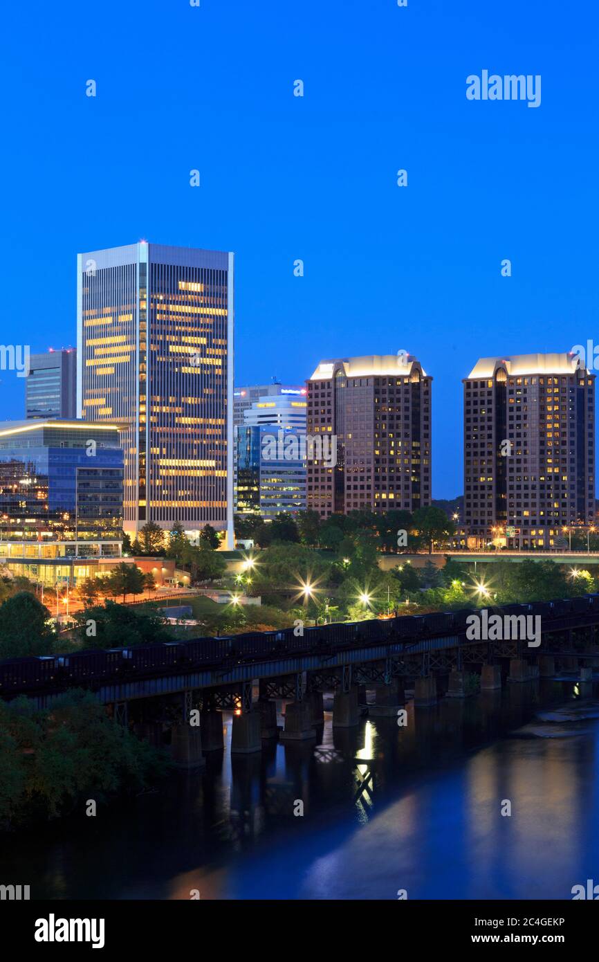 Richmond skyline & James River, Virginia, USA Stock Photo - Alamy
