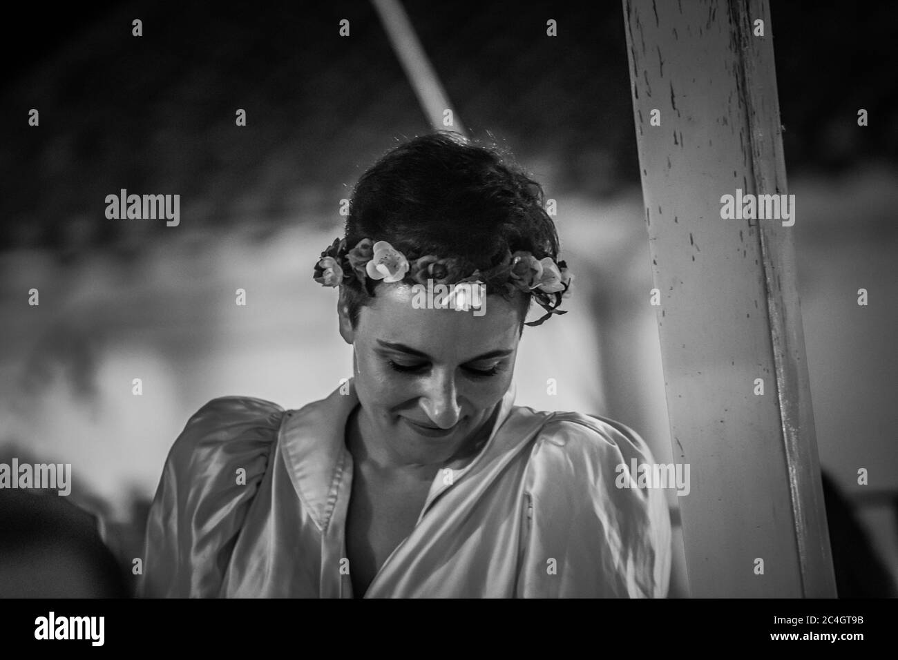 Black actors on stage hi-res stock photography and images - Alamy