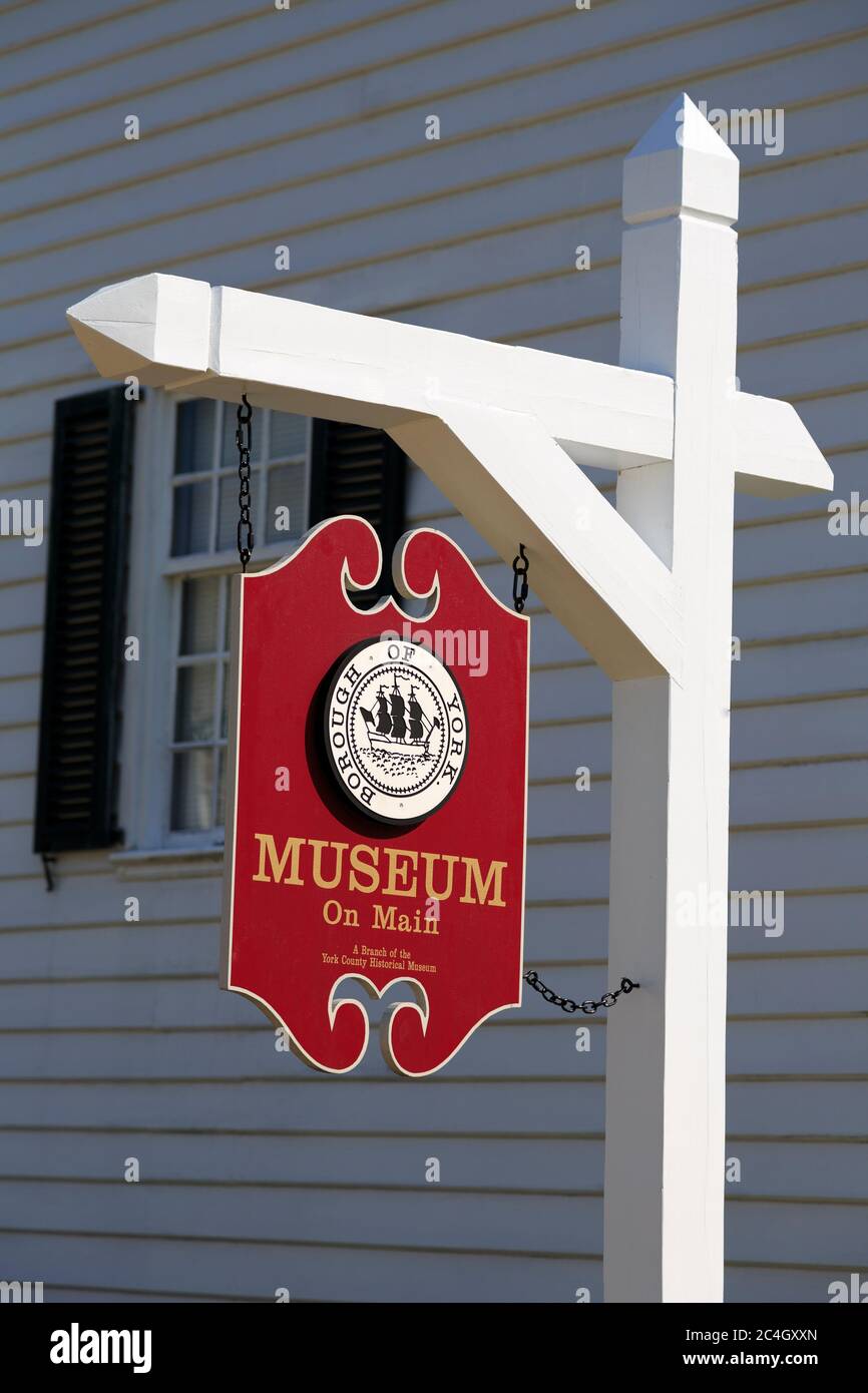 Virginia Main Street High Resolution Stock Photography and Images - Alamy