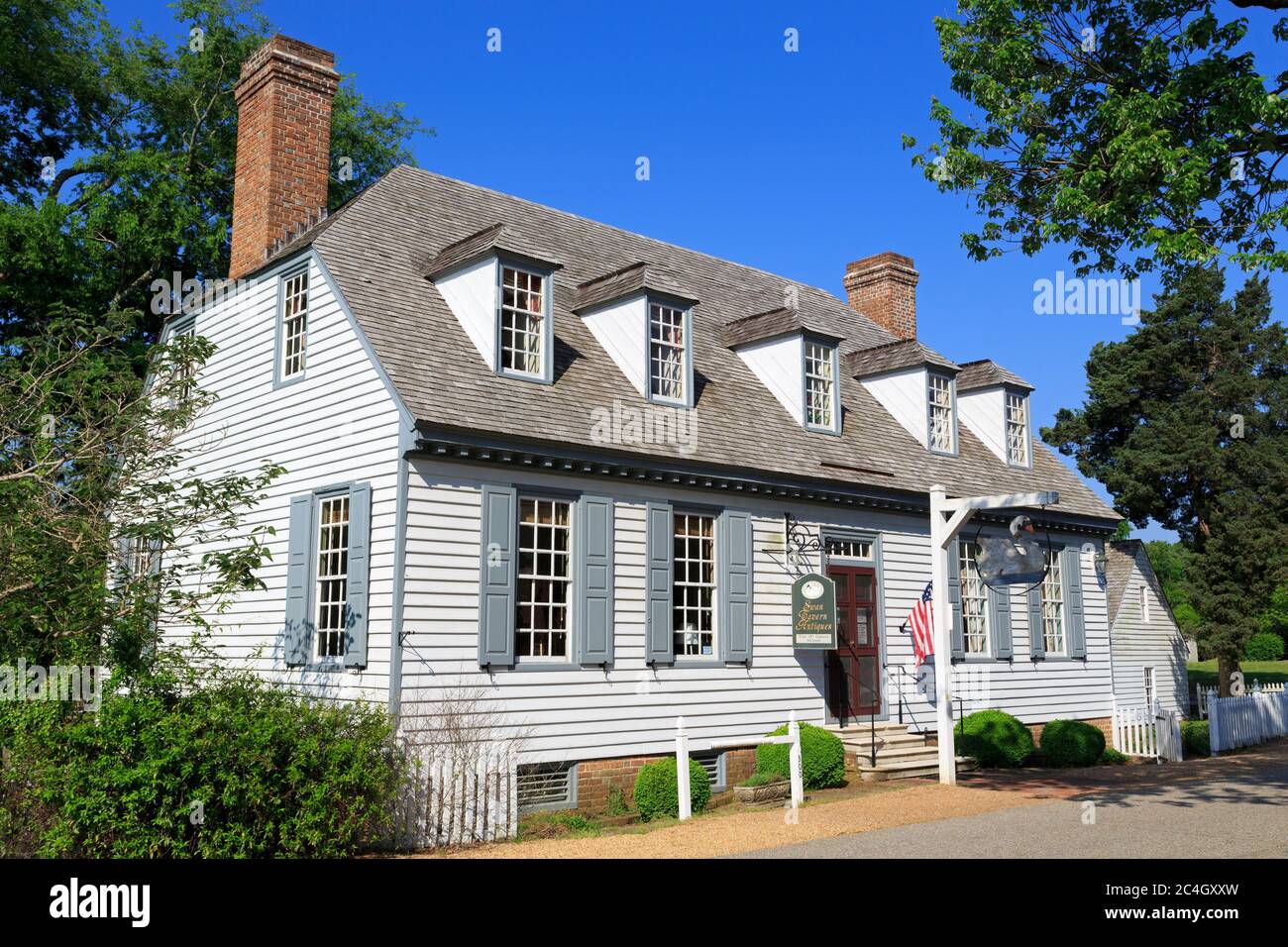 Historic Swan Tavern, Yorktown, Virginia, USA Stock Photo - Alamy
