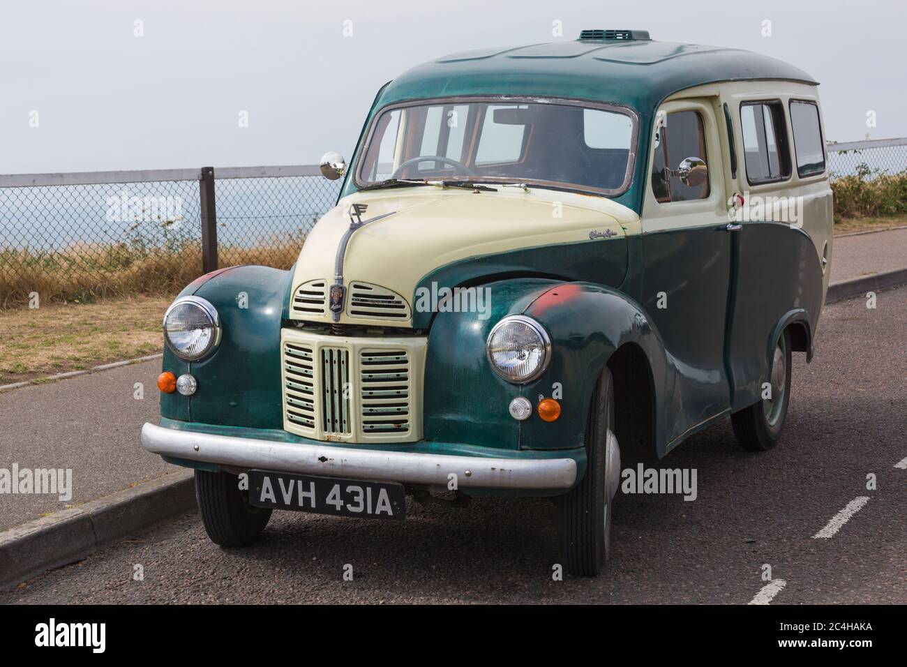 1954 austin hi-res stock photography and images - Alamy
