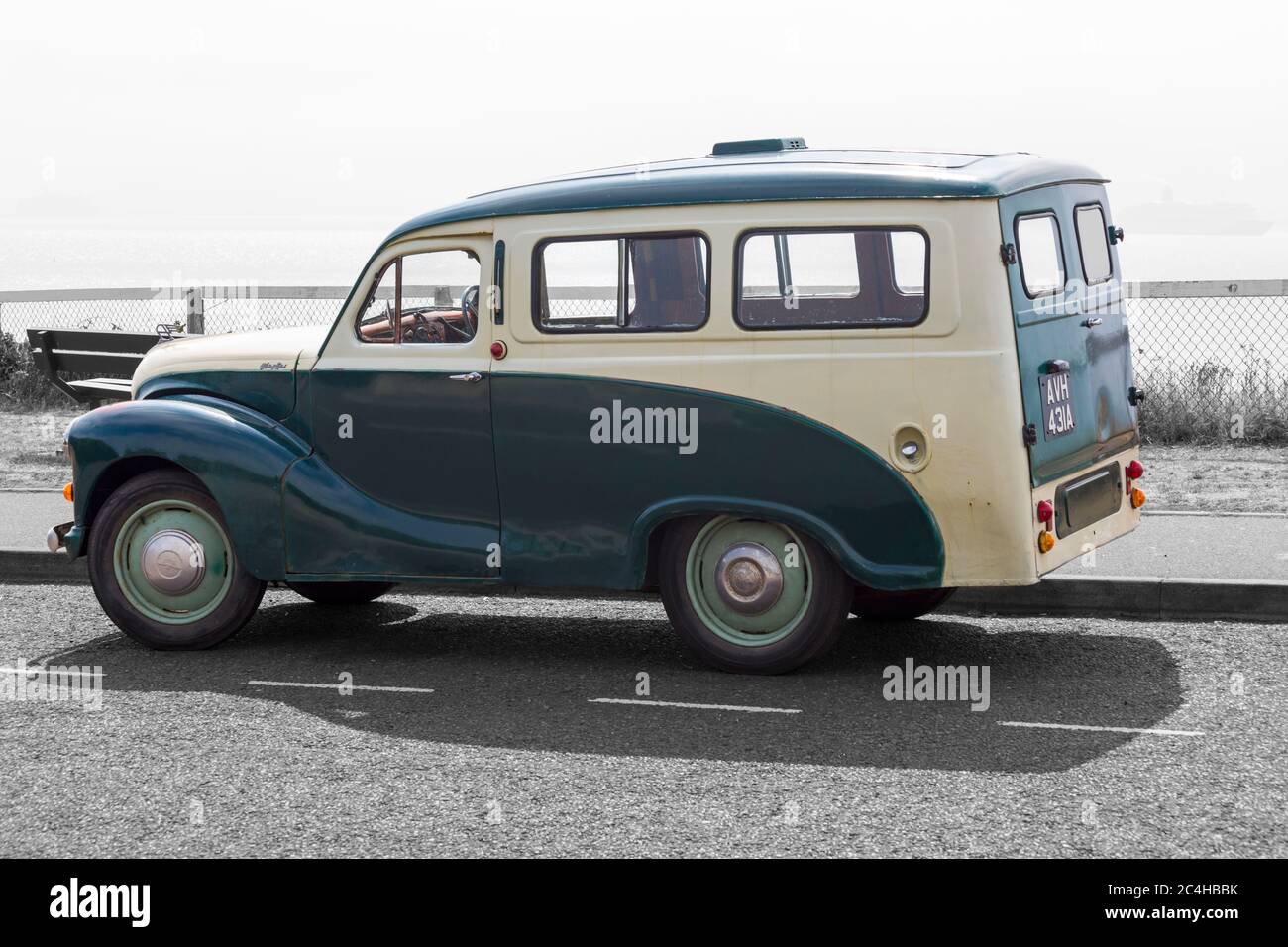 Vintage austin van hi-res stock photography and images - Alamy