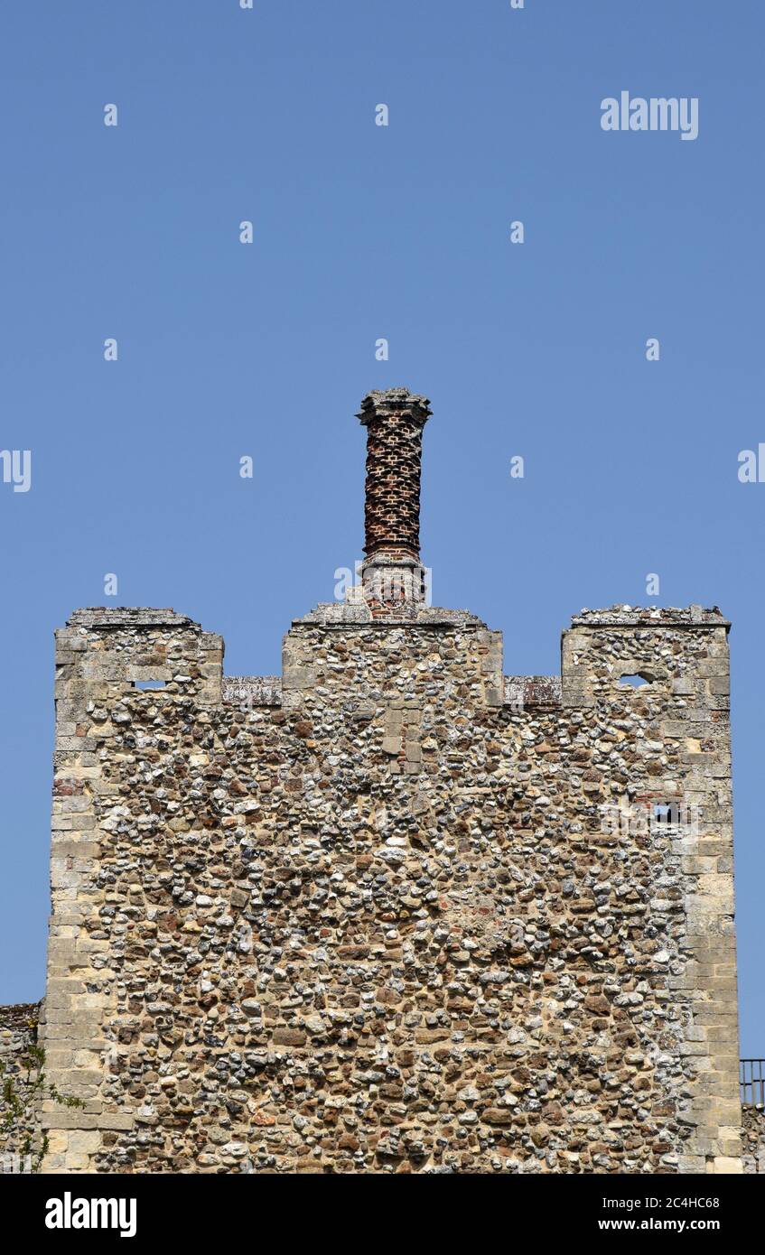 Ringwork castle hi-res stock photography and images - Alamy