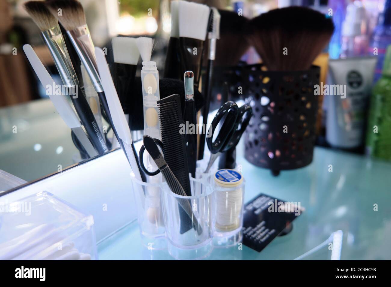 Set of beauty tools in a beauty salon Stock Photo - Alamy