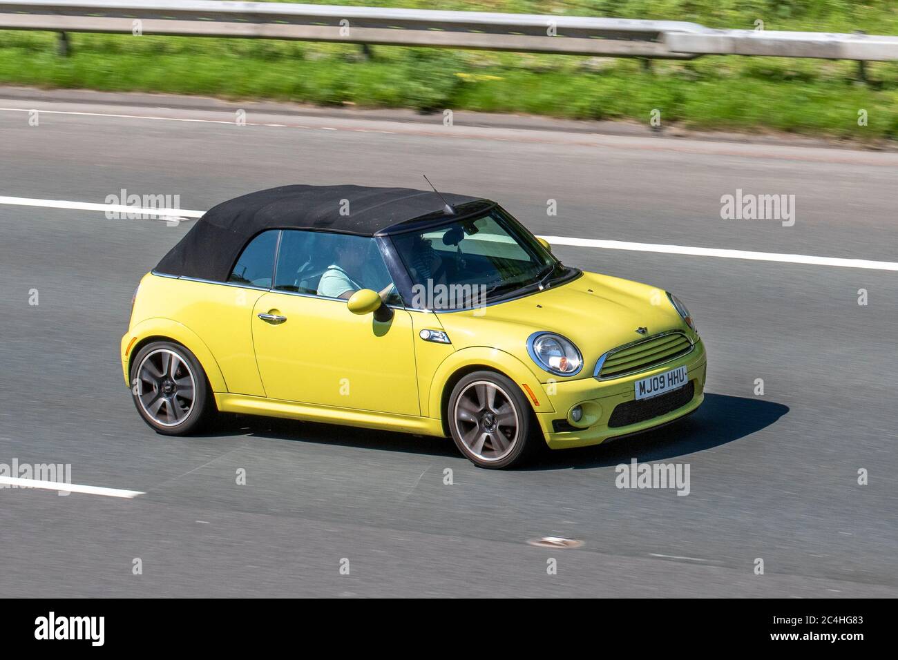 Yellow mini cooper hi-res stock photography and images - Alamy