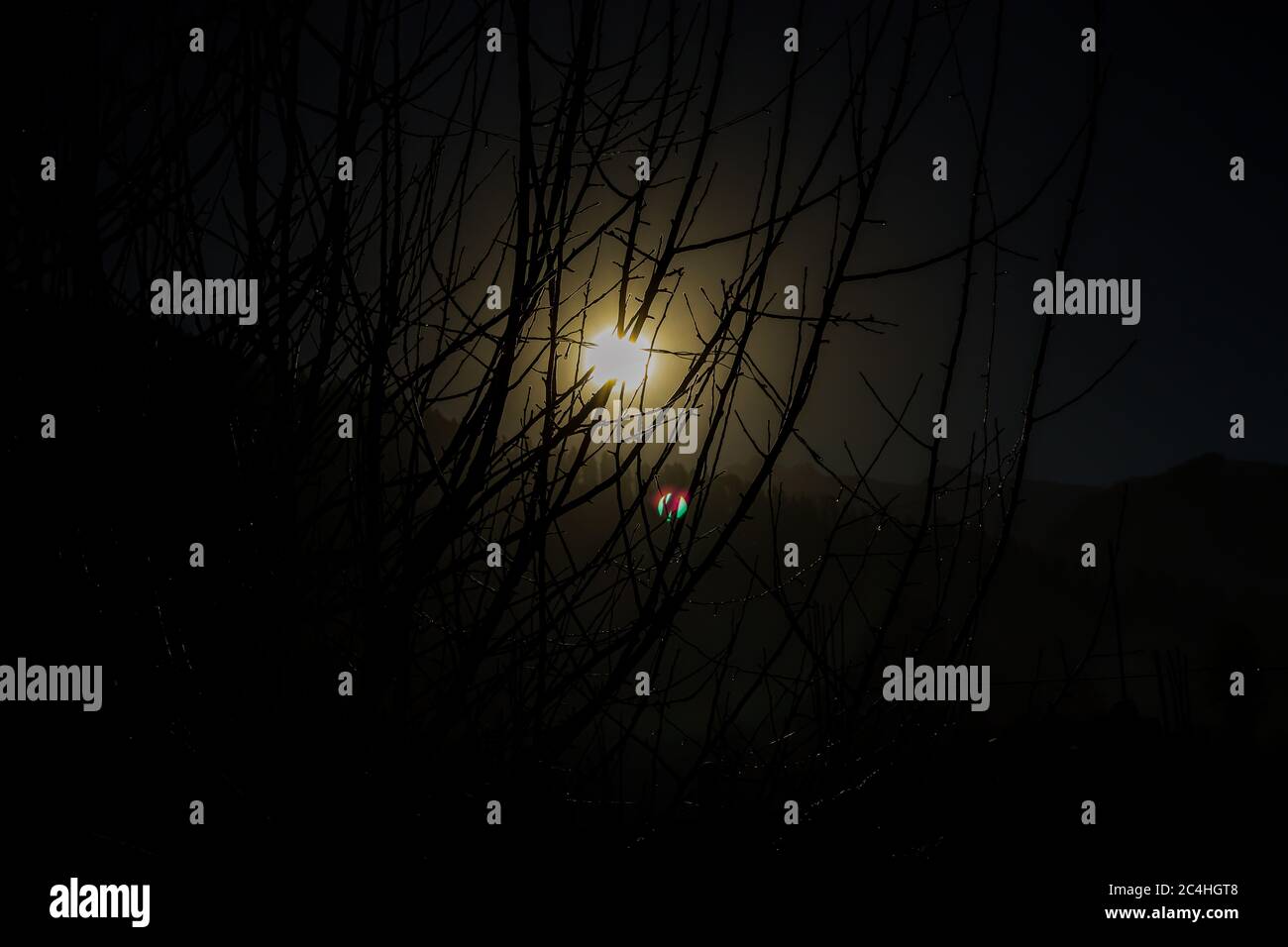 Sun ray lens flare hi-res stock photography and images - Alamy